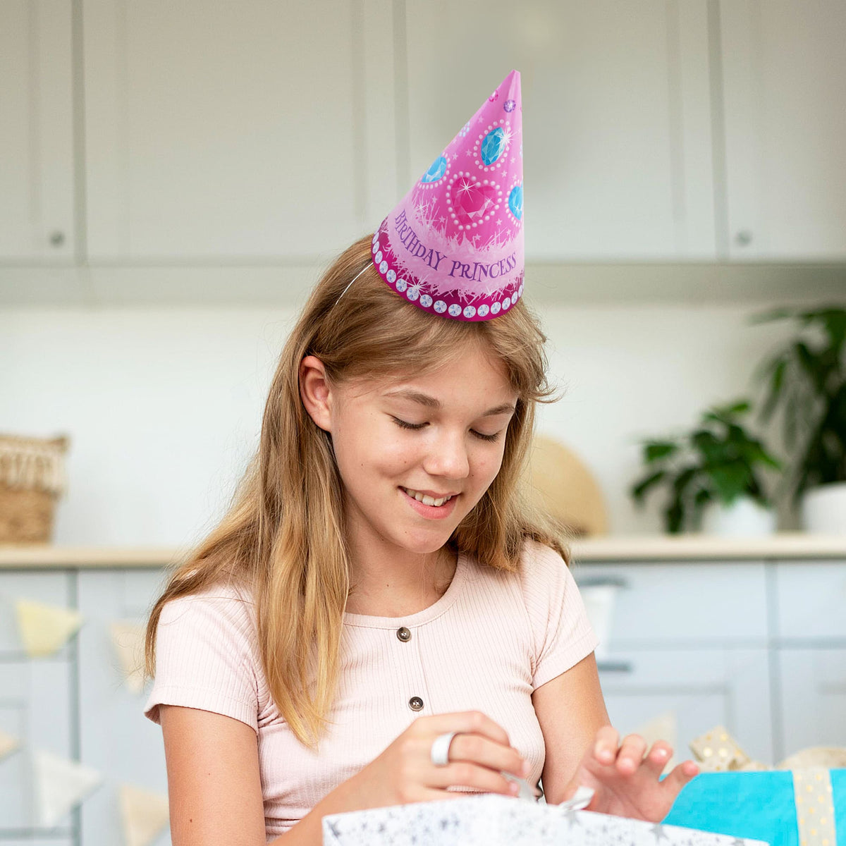 8Pk Birthday Princess Party Hats W/ Hot Stamp | FLOMO/Nygala Corp.